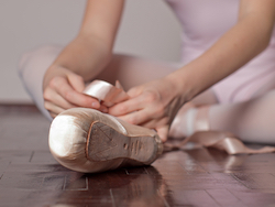 Pointe work. - Dance Informa Magazine