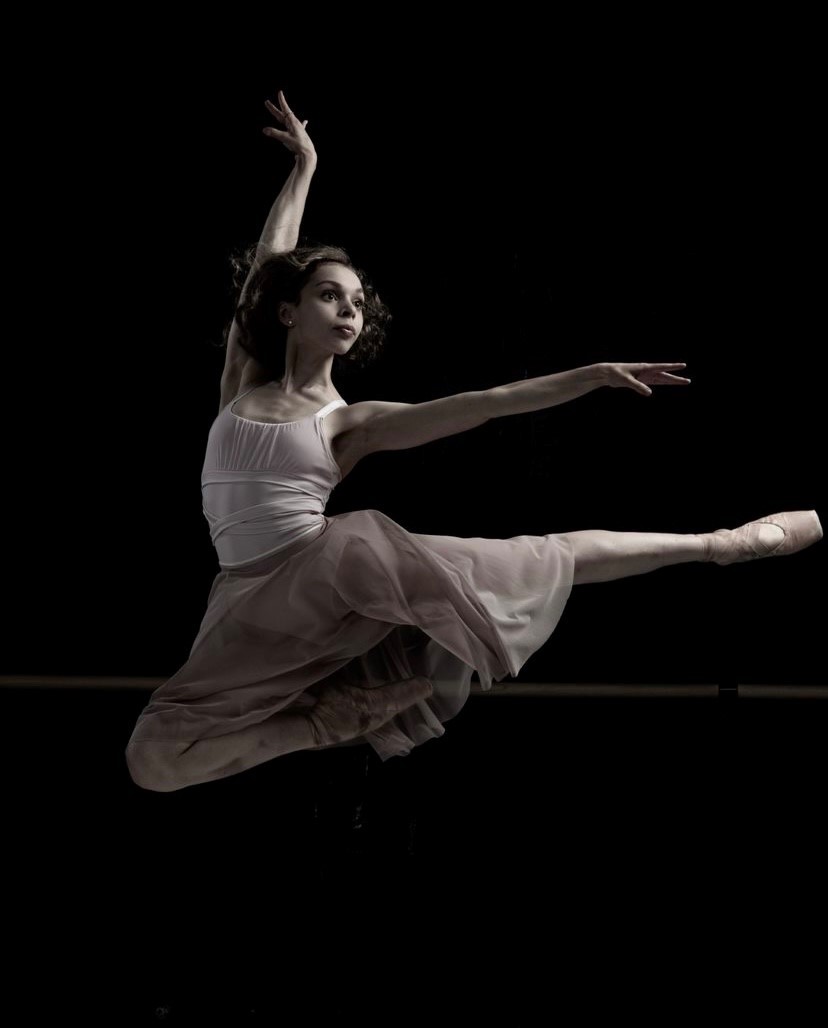 Amber-Mitchell-Knight-2 - Dance Informa Magazine