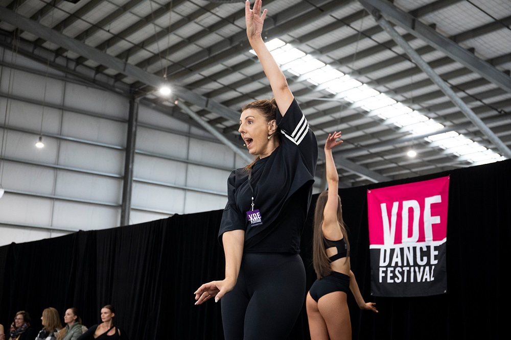 Trish-Squire-teaches-at-VDF.-Photo-Belinda-Strodder - Dance Informa ...