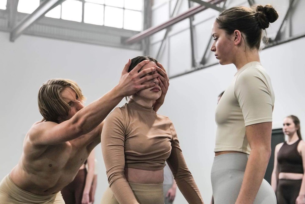 Transit-Dance.-Photo-by-Paul-Malek - Dance Informa Magazine