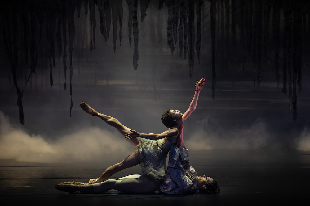 Manon - Dance Informa Magazine